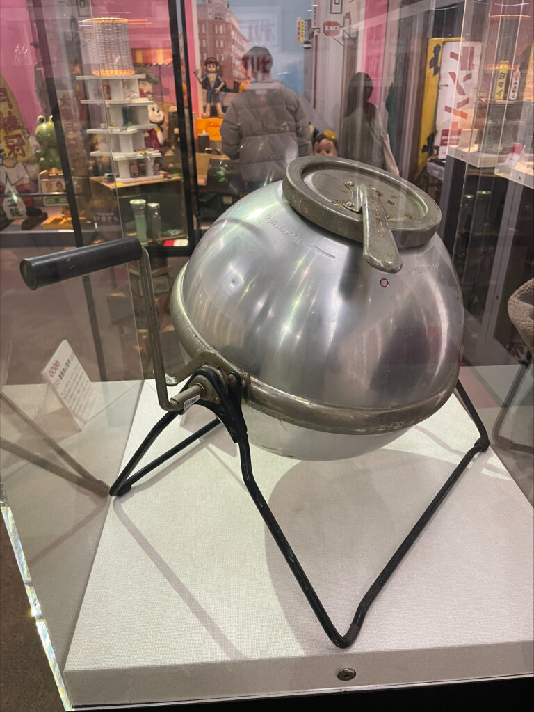 Calvin Marais (South Africa) - Showa Era Lifestyle Museum